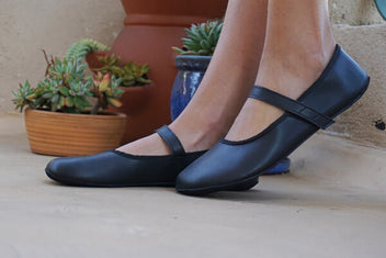 Are Clogs a Foot-Healthy Choice? | Natural Footgear